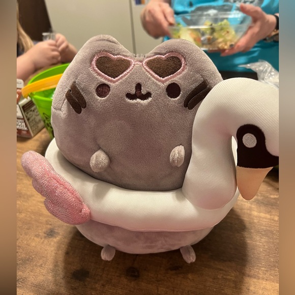 Pusheen | Toys | Swan Beach Pusheen Plushie Nwt | Poshmark